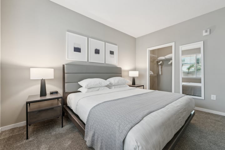 160 W. Tyler Street | Luxe 1 Bed | Rooftop & Pool - Tampa, FL