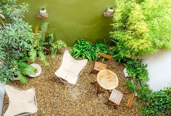 "Parque 93" Artistic & Cozy With Sunny Patio - La Calera, Colombia
