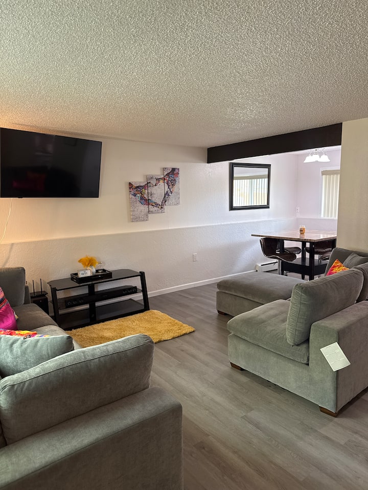 Nights In Castle Heights 2 Bedroom In U-med Area. - Anchorage, AK
