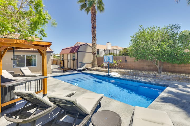 Lovely Bullhead City Retreat W/ Pool And Hot Tub - Bullhead City, AZ