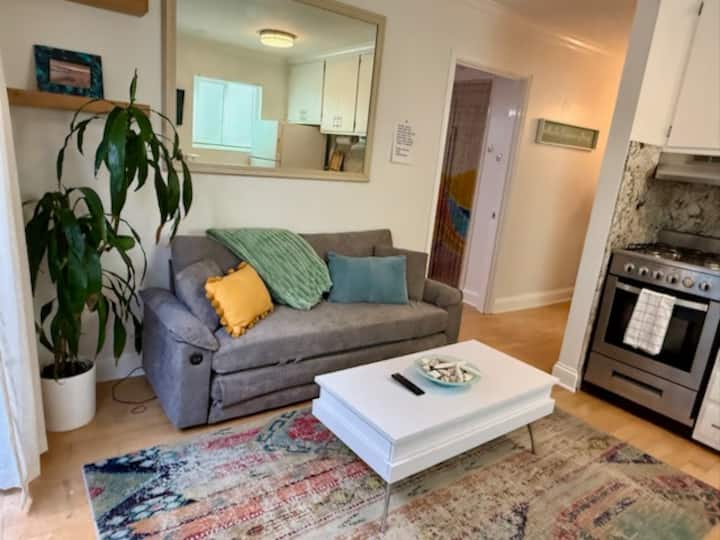 Live Like A Local! Steps To Sand W/compact Parking - El Segundo, CA