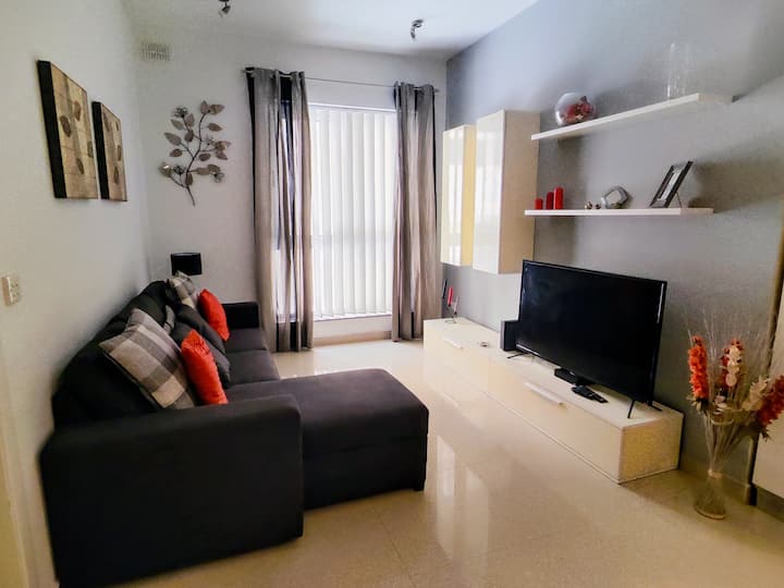 200m Walk To Sliema Near Seafront. - Malte