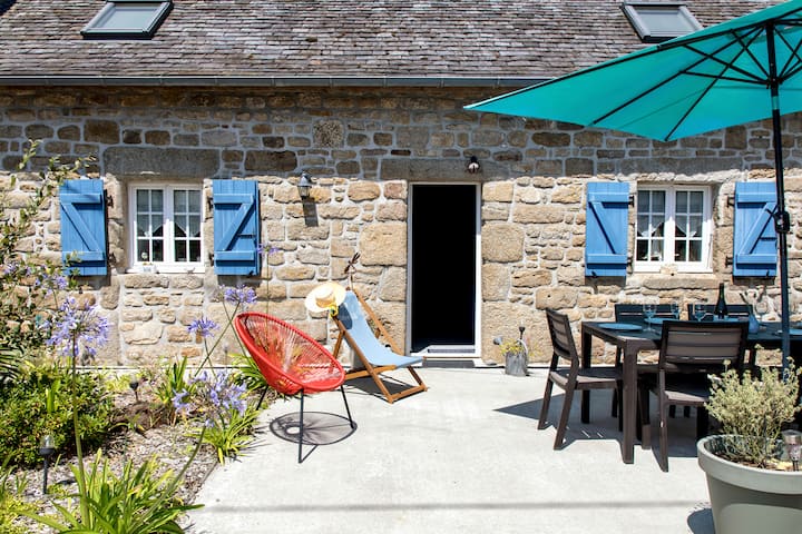 Charmante Maison Bretonne Rénovée Au Bord De Mer - Brittany