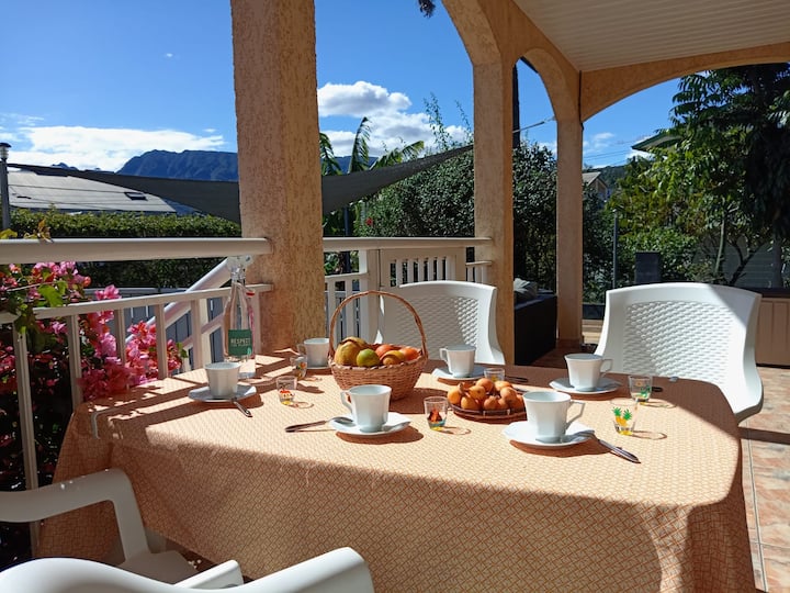 Villa Mati #Jacuzzi #Jardin #Tampon #Trois-mares - Saint-Pierre