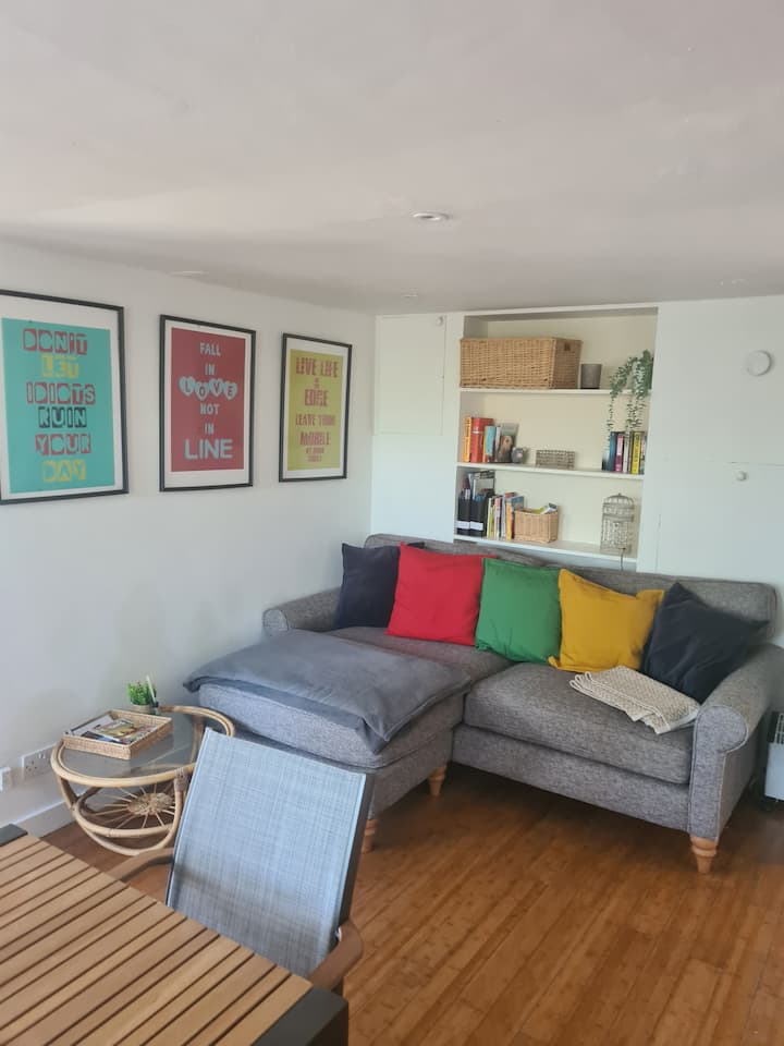 Lovely Self Contained Apartment With Patio - Brixham