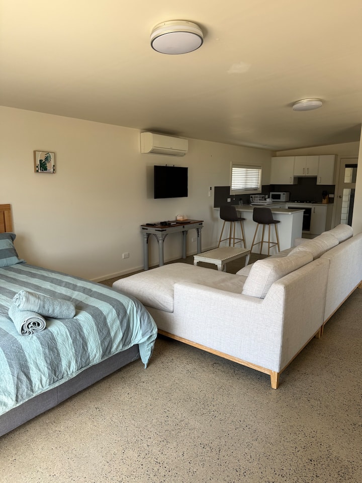 Valley 52 On Hawdon - Moruya