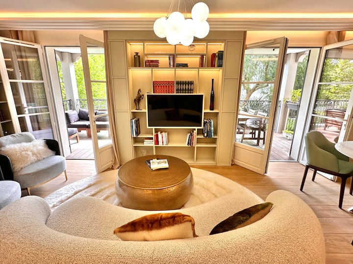 Rare 2br Saint Tropez Apt • 2 Terraces • Parking - 셍뜨호뻬