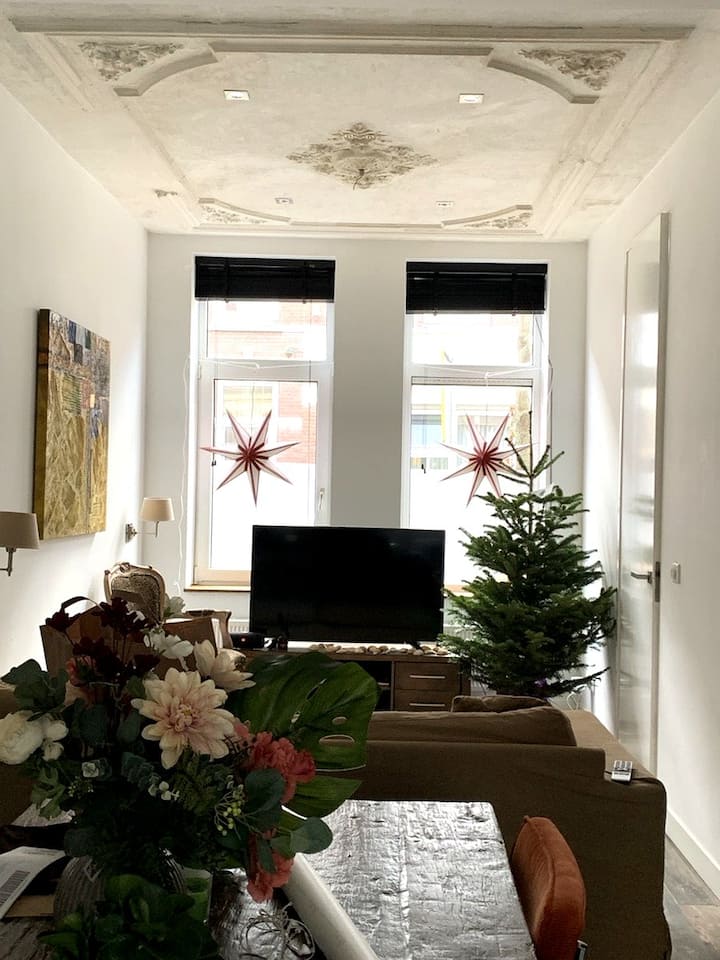 Lovely Studio Apartment With Terrace - Rotterdam