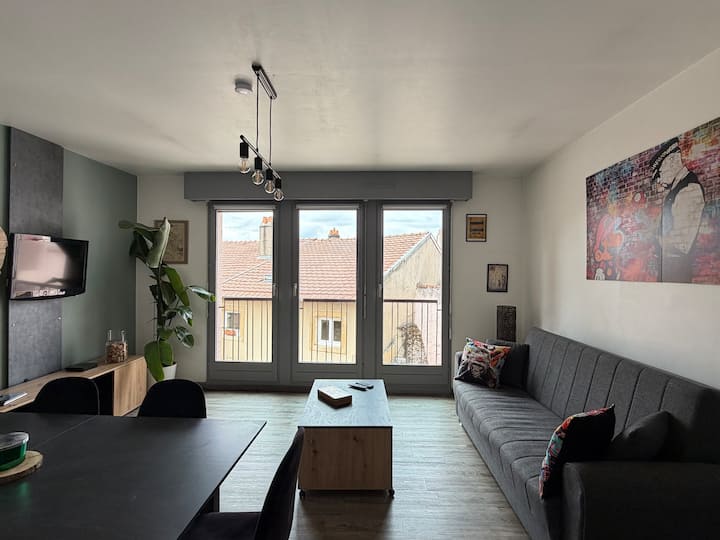 Appartement Trois Chambres, Au Dernier éTage - Zoo d'Amnéville