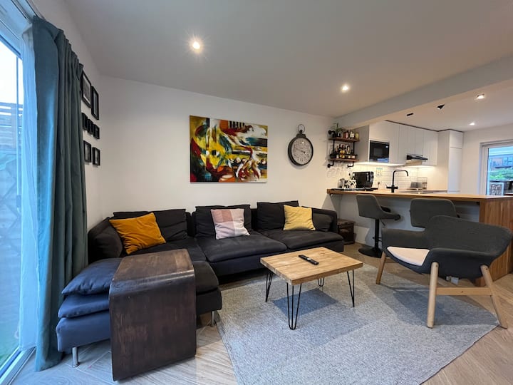 Modern 3-bed House With Garden And Parking - Londres