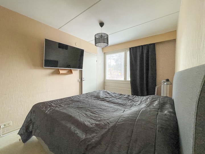 Ensimmäisen Kerroksen Neliö, Ilmainen Pysäköinti - Oulu