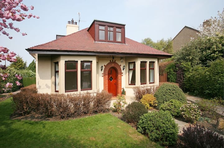 Beautiful 5 Bedroom Detached House And Patio - Édimbourg