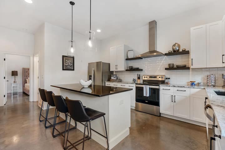 Johnny On Maple....luxury With Relaxing Vibes - Murfreesboro, TN