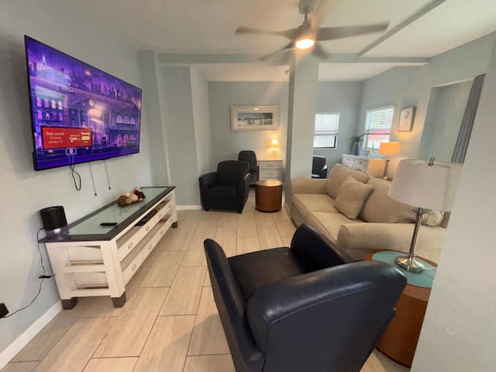 1st Floor Freshly Updated Kit W&d 3 Miles To Beach - Bonita Springs, FL