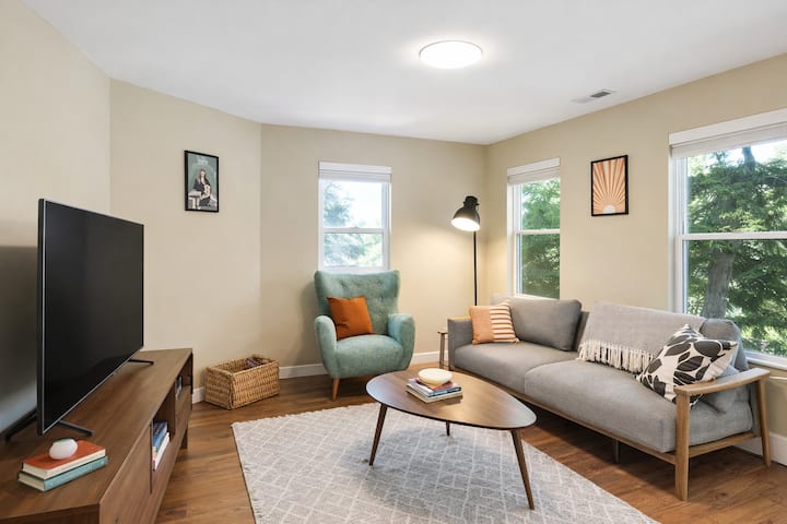 Cheerful Central District Duplex - Ballard - Seattle
