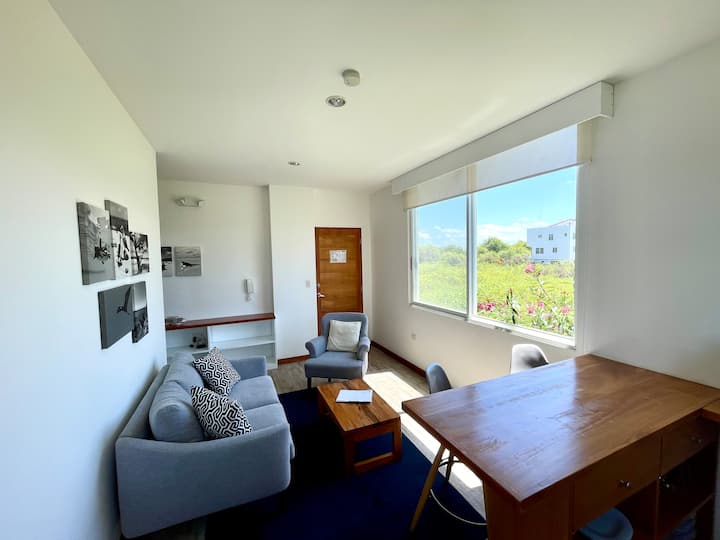 Planet House Apt 3, Great Location & Comfortable - Galápagos Islands