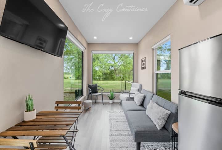 The Cozy Container | Romantic Stay + Stunning View - Lake Conroe, TX