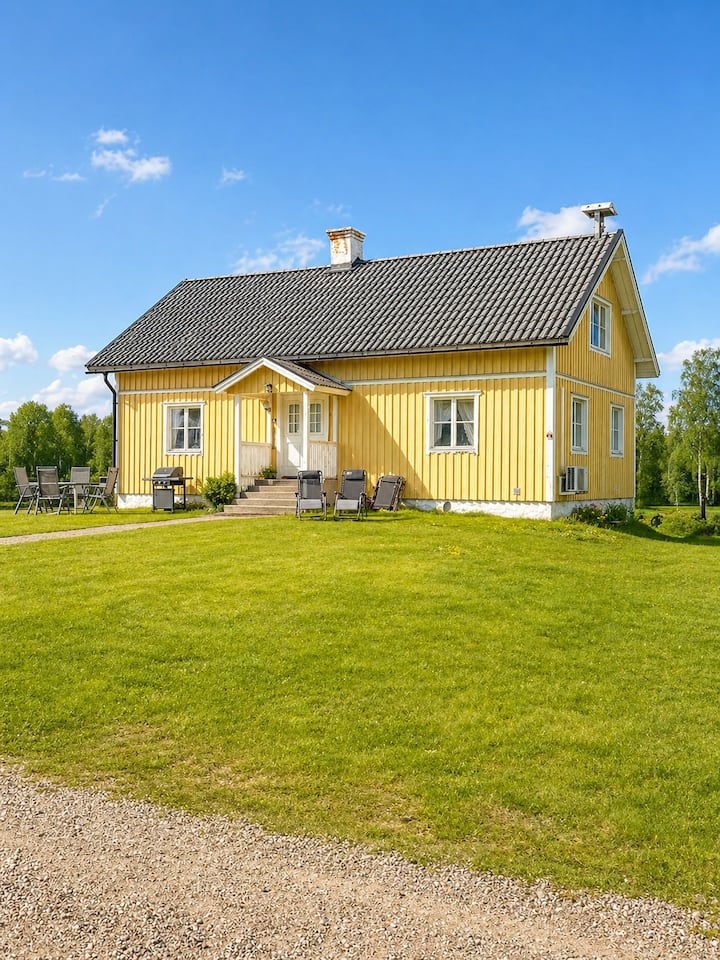 Trevligt Boende På Bondgård. - Sweden