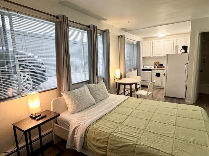 Heart Of Capitol Hill Private Studio 山 - Seattle