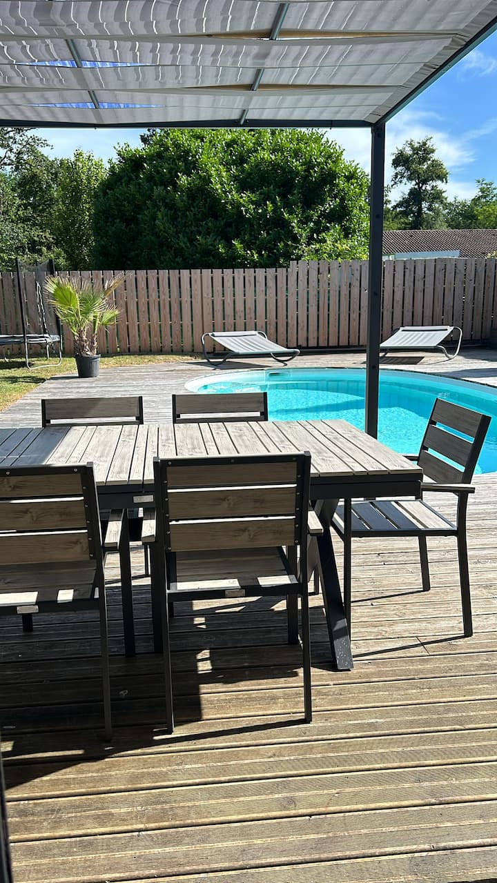 Maison Chaleureuse Et Familiale Avec Piscine - Sauternes