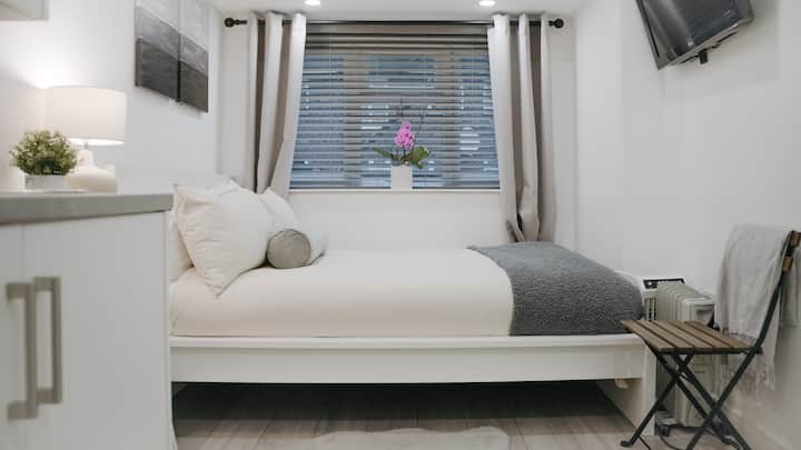 Woolwich |Private Studio -For Contractors +Parking - Woolwich