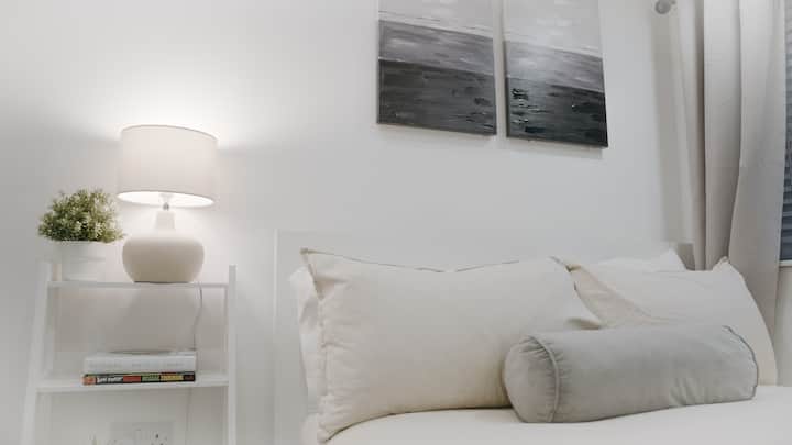 Guest Room -Studio, Woolwich - Woolwich