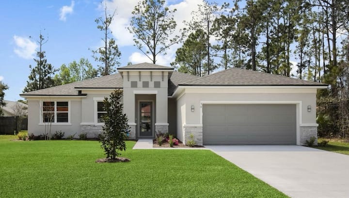 New Modern Vacation Home - Palm Bay