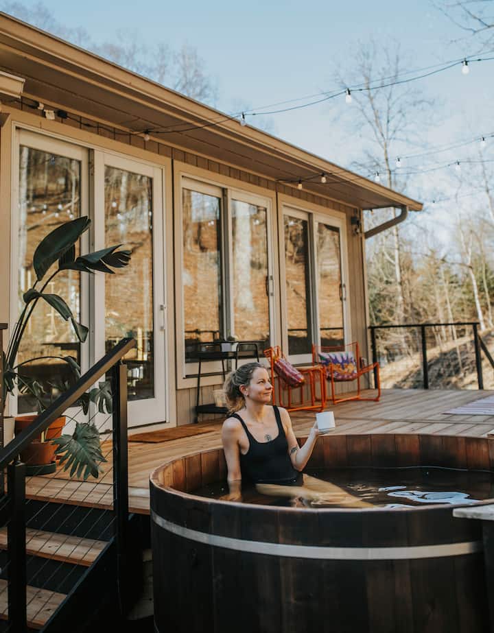 Private Mountain Retreat W/ Hot Tub Near The Gunks - Gardiner, NY
