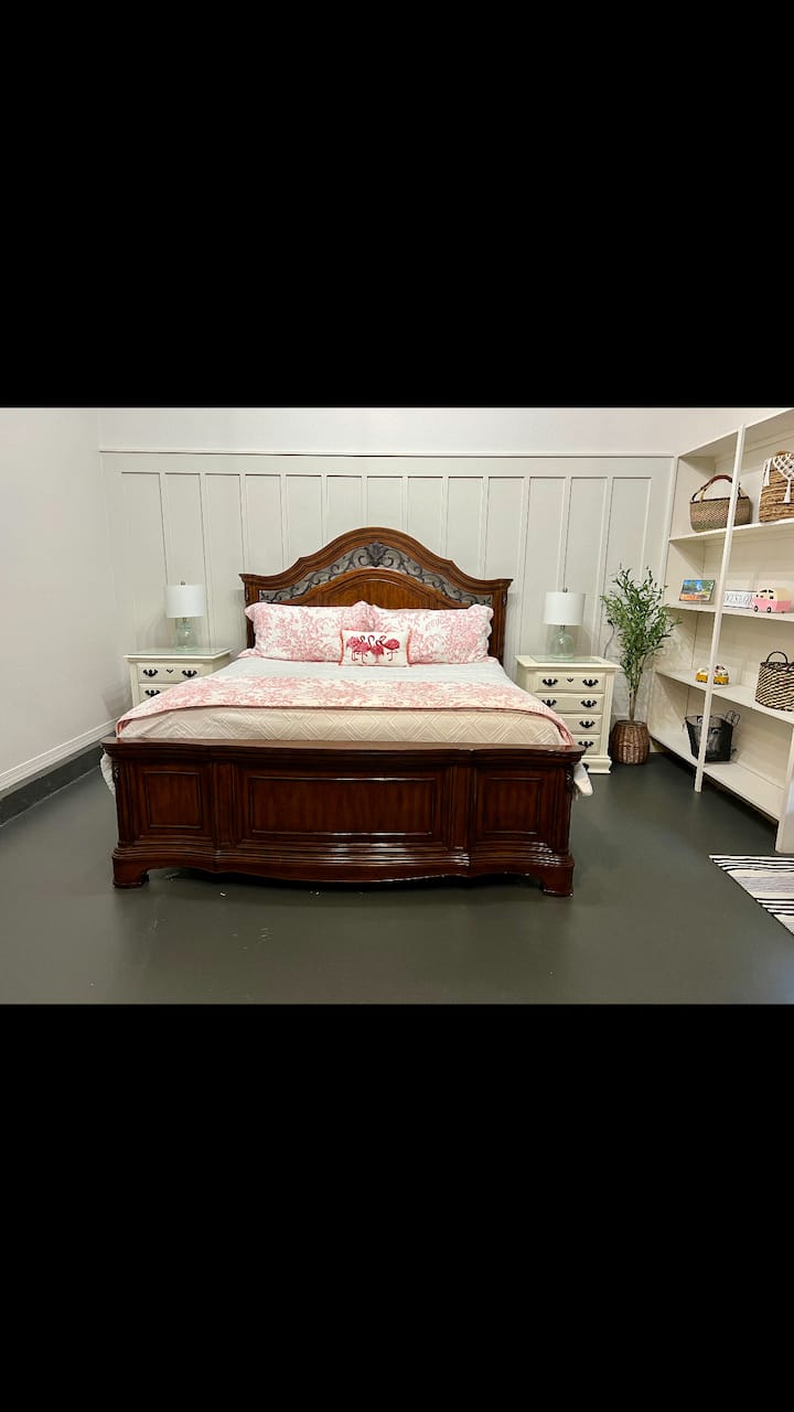 3 Bedroom 2 Bath Near Dt, Pcc, Navy Base,and Pyc. - Pensacola, FL