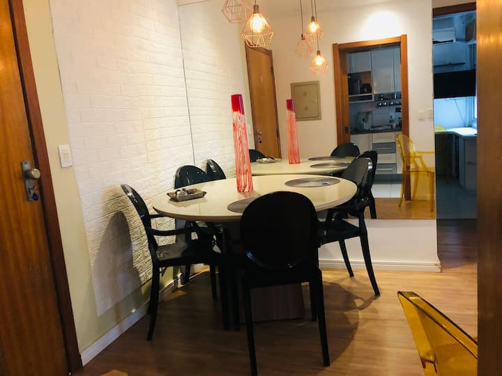 Quarto Privativo Com Um Toque Acolhedor. - Porto Alegre