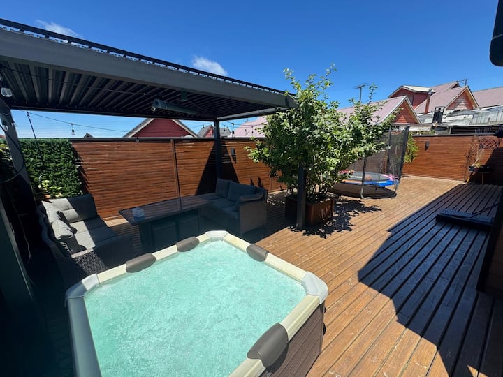 Casa Familiar / Parking Privado / Terraza / Hottub - Castro, Chile
