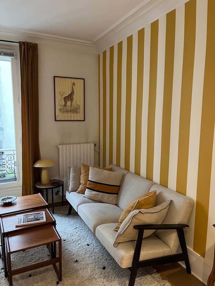 Charmant T2 Calme Et Lumineux Donnant Sur Cour - Paris