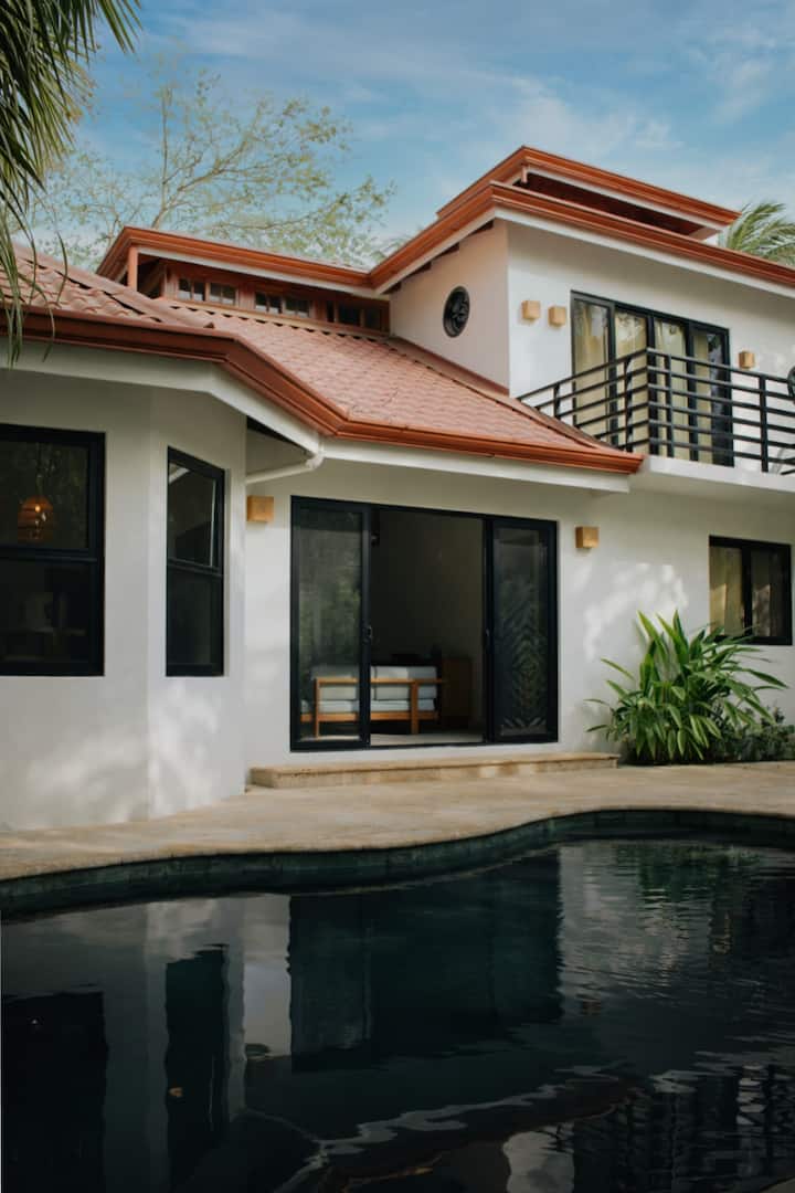 Casa Costa | Spacious 4-bed By Main Beach Entrance - Nosara