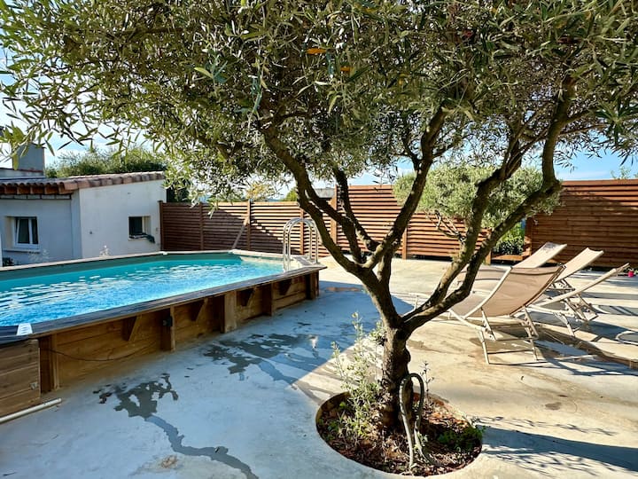 Studio Moderne Avec Terrasse Et Piscine - Bagnols-sur-Cèze