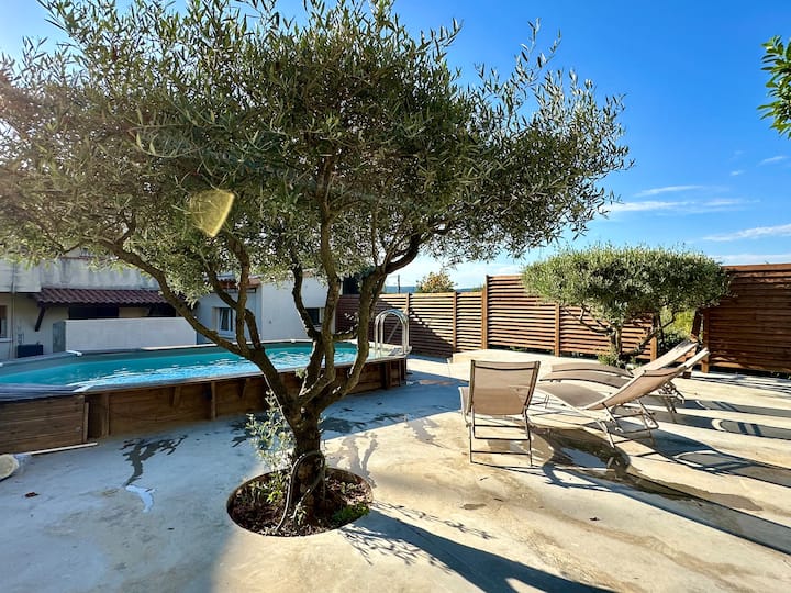 Studio Moderne Avec Terrasse Et Piscine - Bagnols-sur-Cèze