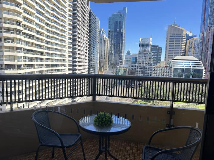 Top Floor Sydney Hyde Park With Balcony & Views - Sydney
