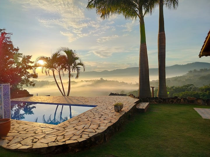 Casa Agradável Com Piscina Em Serra Negra - Serra Negra