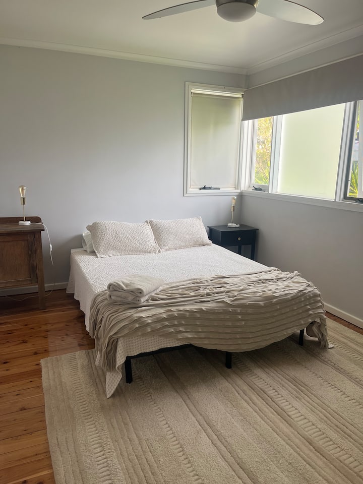 Family Beach Cottage - Bulli