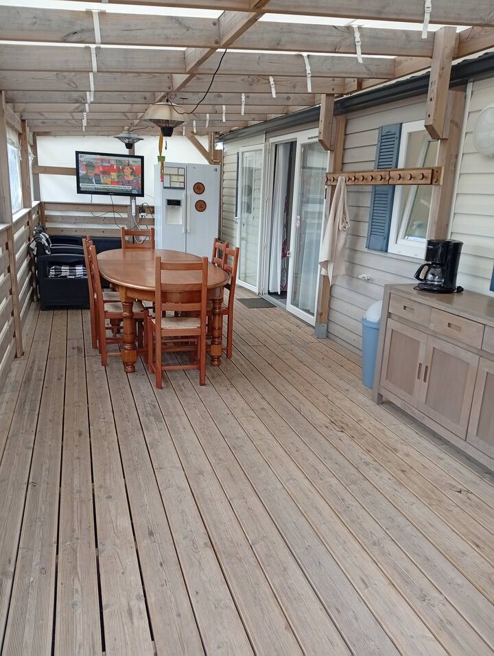 Mobil-home Vip Pour 6, Piscine, Lave/sèche Linge - Plouescat