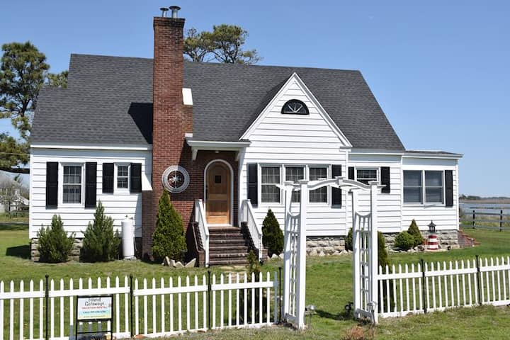 Island Generations-cute Cottage, Private Boat Dock - Chincoteague, VA