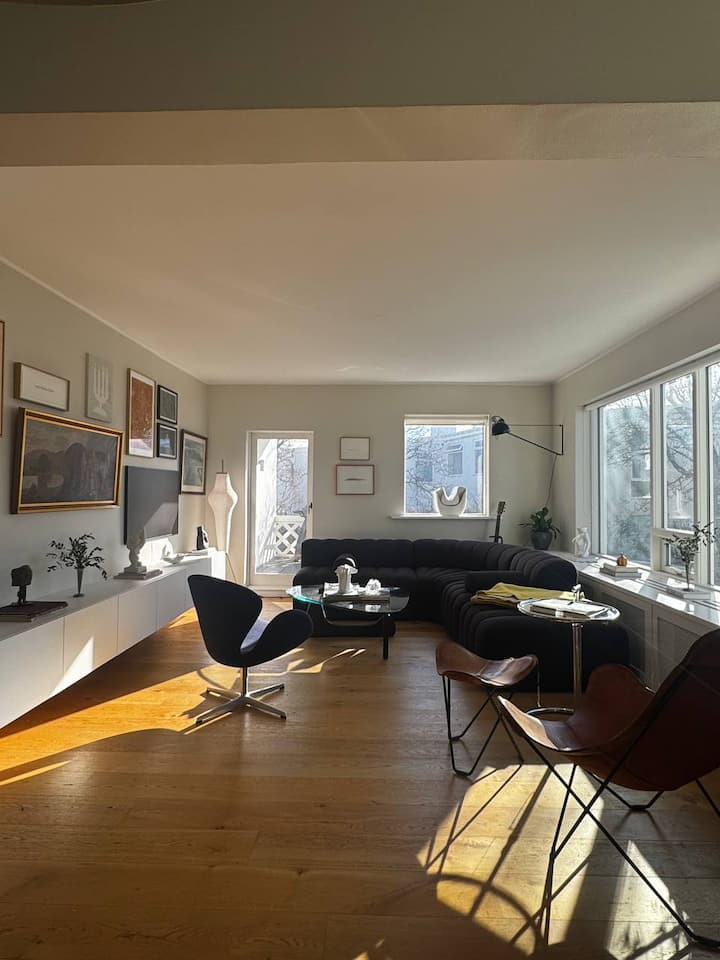 Beautiful And Quite Apartment Near Downtown - Reykjavik