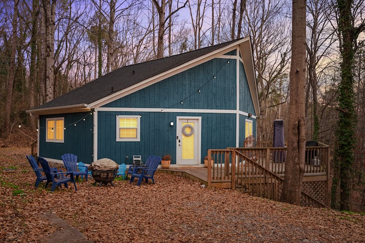 The Blue Lodge: 14 Mins Peace Hall, Falls At Reedy - Easley, SC