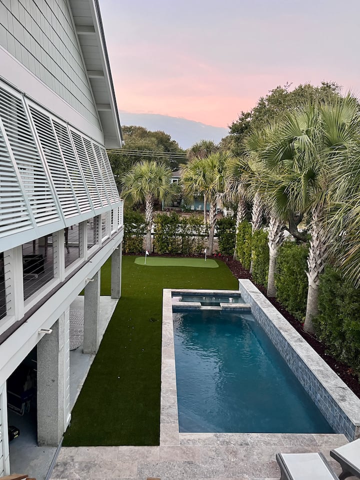 Beach Pool Jacuzzi And Putting Green
All You Need - Mount Pleasant, SC