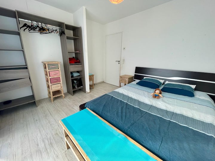 Une Chambre Dans Une Villa De 180 M - Dax