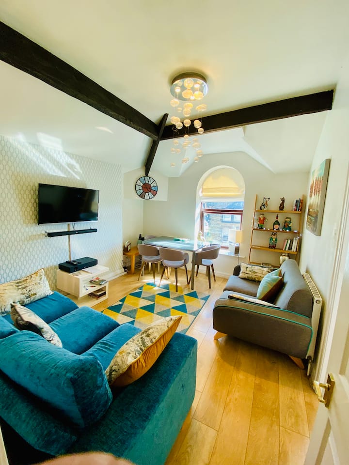 Views Over Harrogate -
2bed Jade Suite & Parking - Harrogate