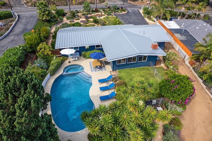 Mid Century Oasis With Pool/spa - 비스타