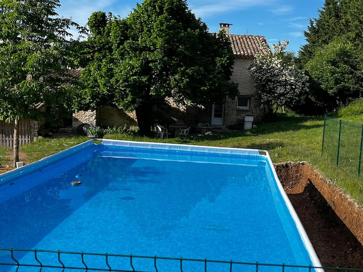 Maison Avec Piscine Et Jacuzzi A La Campagne - Banon