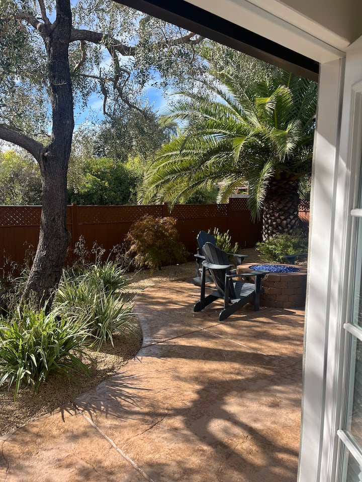A Stone's Throw King Suite - Los Olivos, CA