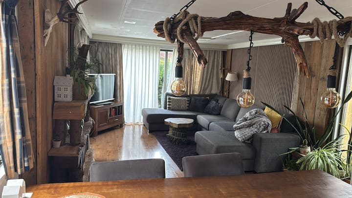 Chalet Spacieux Pour 4 Personnes Près Des Forêts - Barneveld