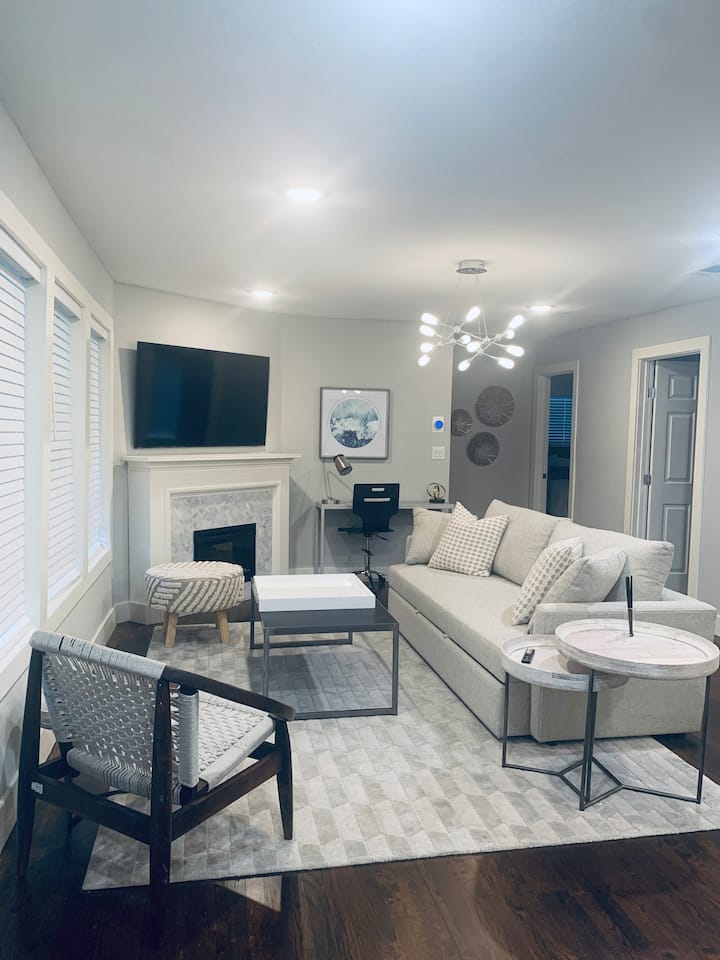 Cheerful Stylish Three Bedroom Home. - Aéroport de Dallas-Fort Worth (DFW)